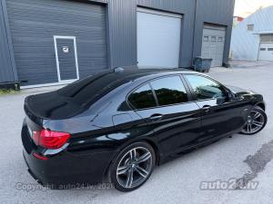 Melns BMW 5 Series 2010 Tallina, ar dzinēja tilpumu 3.00 L un nobraukumu 315 tūkst. km par 12450 €, foto 7 vietnē AUTOMOTO.COM.LV