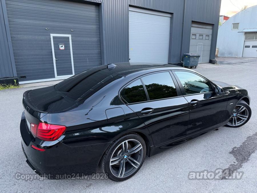 Melns BMW 5 Series 2010 Tallina, ar dzinēja tilpumu 3.00 L un nobraukumu 315 tūkst. km par 12450 €, foto 7 vietnē AUTOMOTO.COM.LV