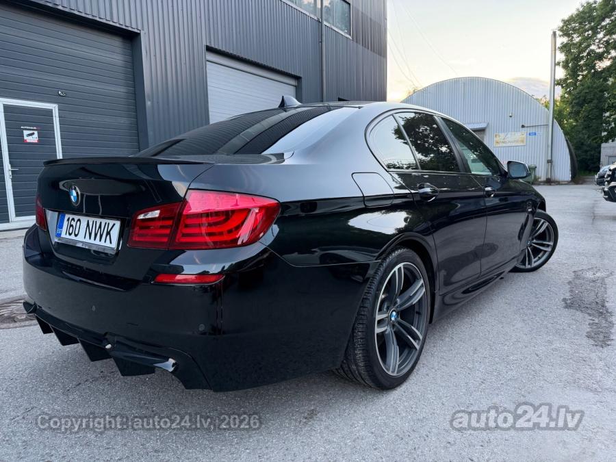 Melns BMW 5 Series 2010 Tallina, ar dzinēja tilpumu 3.00 L un nobraukumu 315 tūkst. km par 12450 €, foto 8 vietnē AUTOMOTO.COM.LV