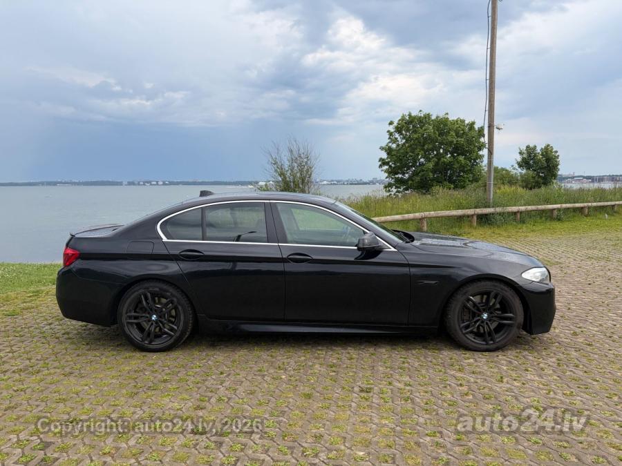 Black BMW 5 Series 2010 in Tallinn, with an engine capacity of 3.00 L and mileage of 336 thousand km for 10000 €, photo 4 on AUTOMOTO.COM.LV