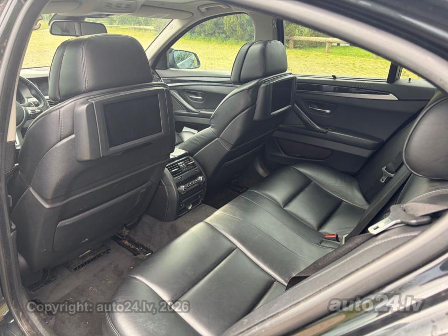 Black BMW 5 Series 2010 in Tallinn, with an engine capacity of 3.00 L and mileage of 336 thousand km for 10000 €, photo 11 on AUTOMOTO.COM.LV