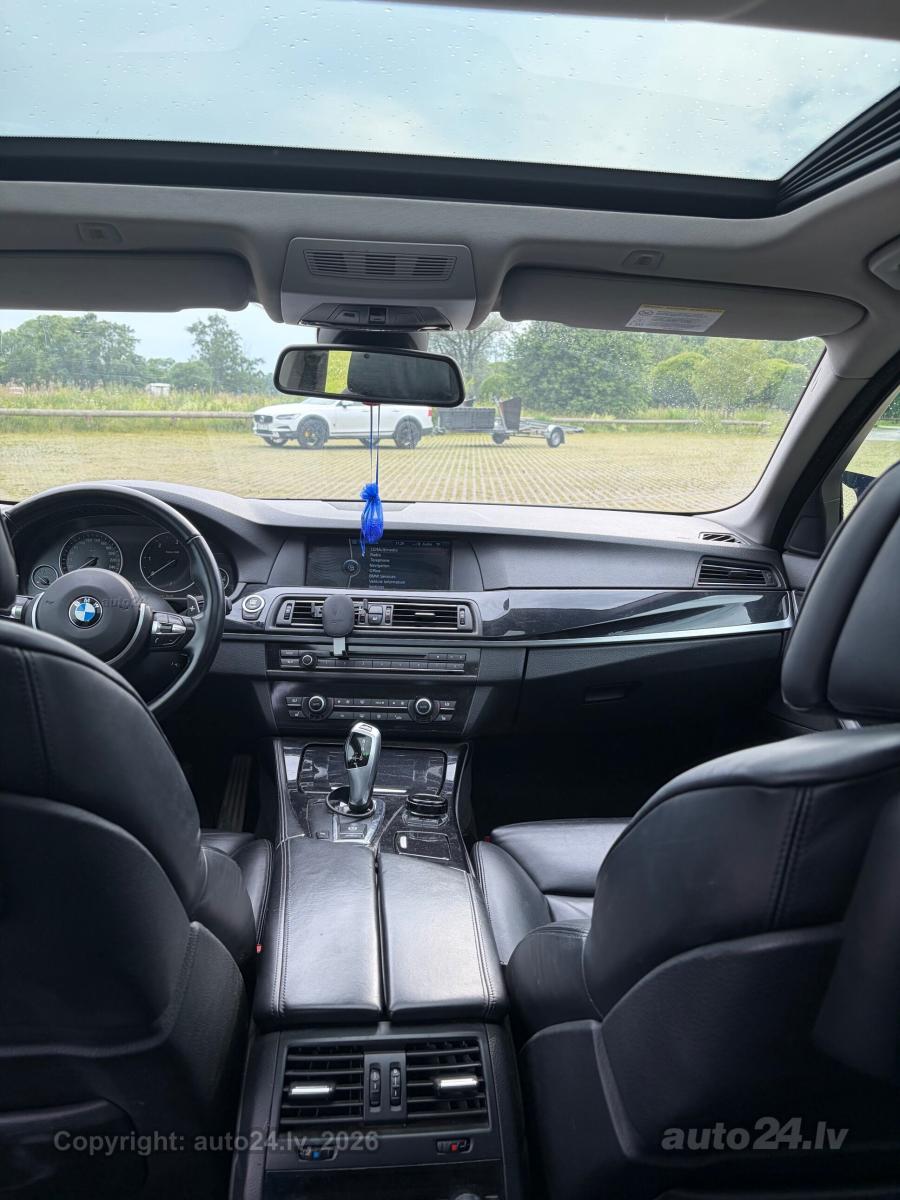 Black BMW 5 Series 2010 in Tallinn, with an engine capacity of 3.00 L and mileage of 336 thousand km for 10000 €, photo 12 on AUTOMOTO.COM.LV