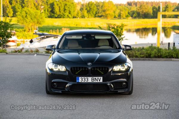 Black BMW 5 Series 2010 in Tartu, with an engine capacity of 3.00 L and mileage of 340 thousand km for 13590 €, photo 2 on AUTOMOTO.COM.LV