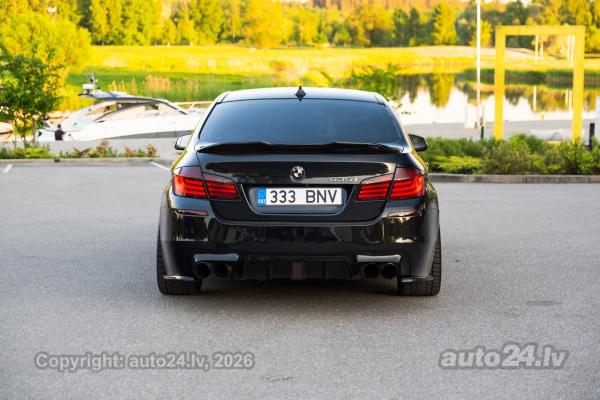 Black BMW 5 Series 2010 in Tartu, with an engine capacity of 3.00 L and mileage of 340 thousand km for 13590 €, photo 7 on AUTOMOTO.COM.LV