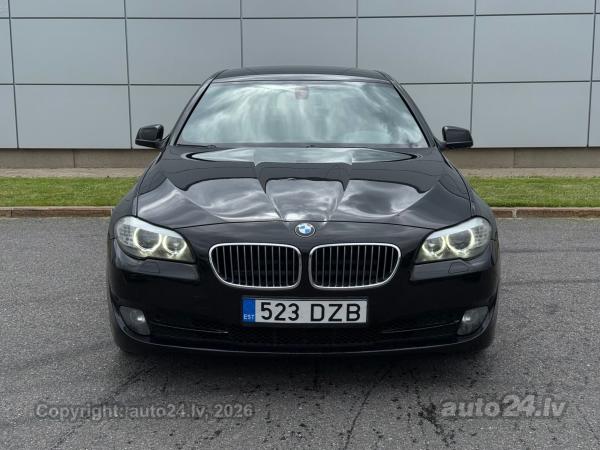 Black BMW 5 Series 2010 in Tartu, with an engine capacity of 3.00 L and mileage of 304 thousand km for 7500 €, photo 2 on AUTOMOTO.COM.LV