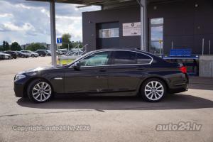 Black BMW 5 Series 2010 in Tallinn, with an engine capacity of 3.00 L and mileage of 271 thousand km for 10990 €, photo 9 on AUTOMOTO.COM.LV