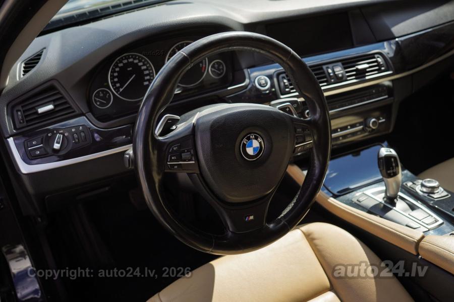 Black BMW 5 Series 2010 in Tallinn, with an engine capacity of 3.00 L and mileage of 271 thousand km for 10990 €, photo 11 on AUTOMOTO.COM.LV