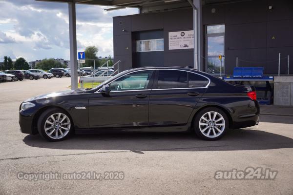 Melns BMW 5 Series 2010 Tallina, ar dzinēja tilpumu 3.00 L un nobraukumu 271 tūkst. km par 10990 €, foto 8 vietnē AUTOMOTO.COM.LV