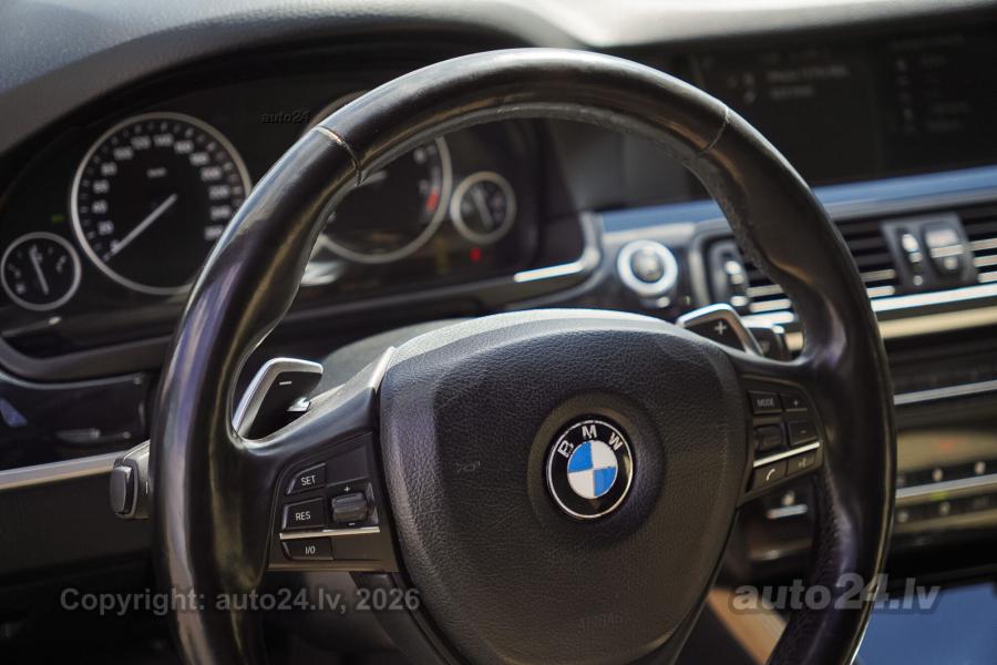 Black BMW 5 Series 2010 in Tallinn, with an engine capacity of 3.00 L and mileage of 271 thousand km for 10990 €, photo 19 on AUTOMOTO.COM.LV