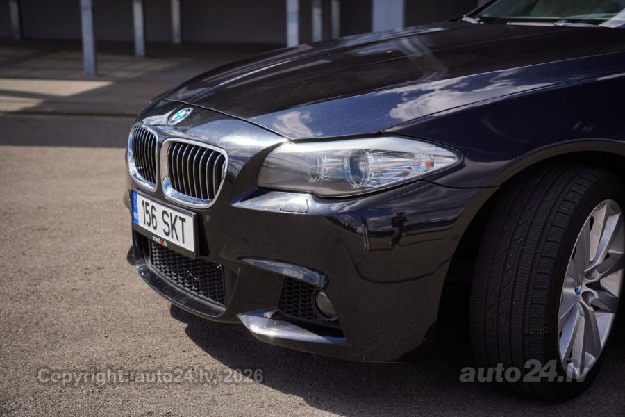 Black BMW 5 Series 2010 in Tallinn, with an engine capacity of 3.00 L and mileage of 271 thousand km for 10990 €, photo 21 on AUTOMOTO.COM.LV