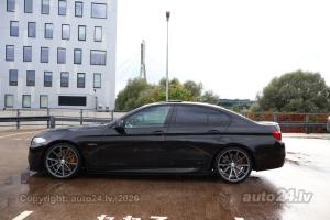 Melns BMW 5 Series 2010 Tartu, ar dzinēja tilpumu 3.00 L un nobraukumu 240 tūkst. km par 15000 €, foto 5 vietnē AUTOMOTO.COM.LV