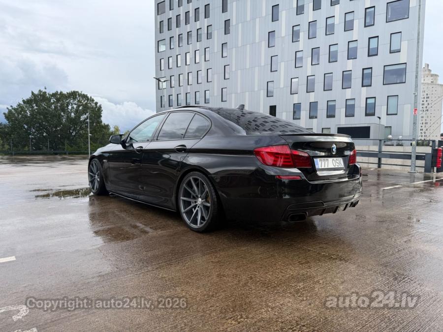 Melns BMW 5 Series 2010 Tartu, ar dzinēja tilpumu 3.00 L un nobraukumu 240 tūkst. km par 15000 €, foto 6 vietnē AUTOMOTO.COM.LV