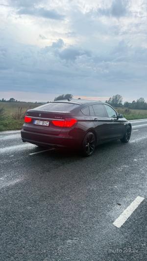 Black BMW 5 Series 2010 in Tallinn, with an engine capacity of 3.00 L and mileage of 305 thousand km for 9800 €, photo 5 on AUTOMOTO.COM.LV