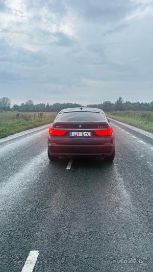 Black BMW 5 Series 2010 in Tallinn, with an engine capacity of 3.00 L and mileage of 305 thousand km for 9800 €, photo 7 on AUTOMOTO.COM.LV