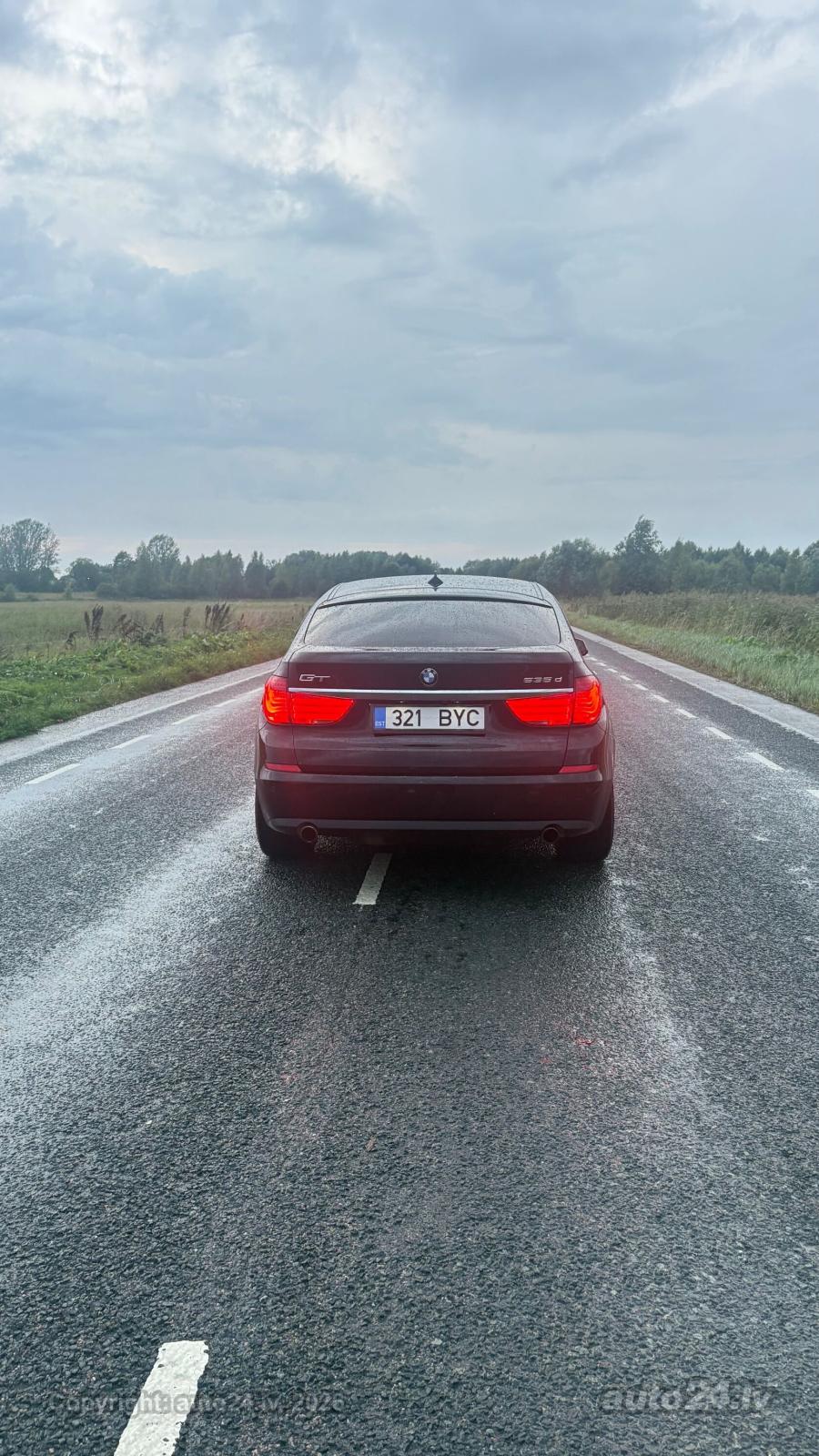 Black BMW 5 Series 2010 in Tallinn, with an engine capacity of 3.00 L and mileage of 305 thousand km for 9800 €, photo 7 on AUTOMOTO.COM.LV