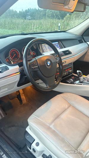 Black BMW 5 Series 2010 in Tallinn, with an engine capacity of 3.00 L and mileage of 305 thousand km for 9800 €, photo 10 on AUTOMOTO.COM.LV