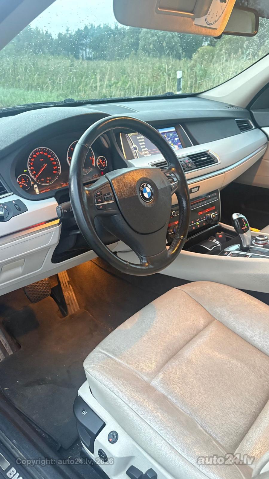 Black BMW 5 Series 2010 in Tallinn, with an engine capacity of 3.00 L and mileage of 305 thousand km for 9800 €, photo 10 on AUTOMOTO.COM.LV