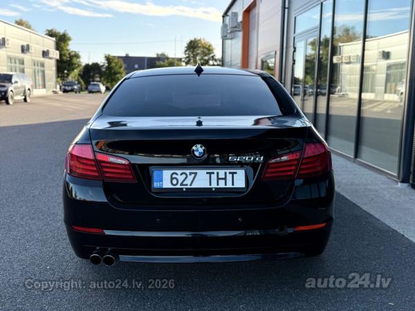 Melns BMW 5 Series 2010 Tallina, ar dzinēja tilpumu 2.00 L un nobraukumu 289 tūkst. km par 5900 €, foto 7 vietnē AUTOMOTO.COM.LV