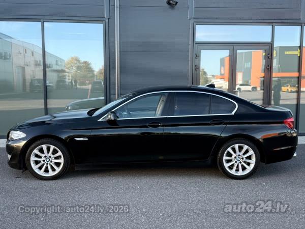 Melns BMW 5 Series 2010 Tallina, ar dzinēja tilpumu 2.00 L un nobraukumu 289 tūkst. km par 5900 €, foto 9 vietnē AUTOMOTO.COM.LV