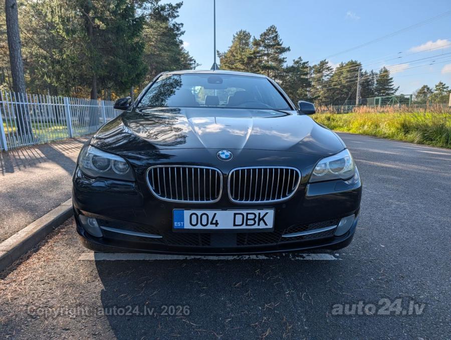 Black BMW 5 Series 2010 in Tallinn, with an engine capacity of 3.00 L and mileage of 228 thousand km for 10300 €, photo 5 on AUTOMOTO.COM.LV