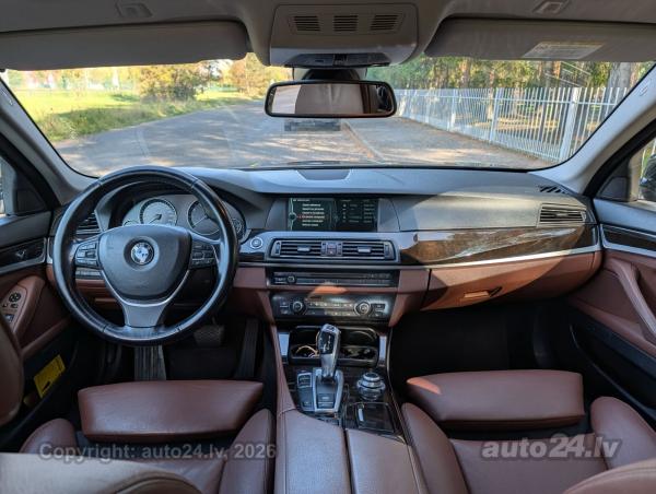 Melns BMW 5 Series 2010 Tallina, ar dzinēja tilpumu 3.00 L un nobraukumu 228 tūkst. km par 10300 €, foto 7 vietnē AUTOMOTO.COM.LV