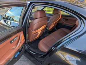 Black BMW 5 Series 2010 in Tallinn, with an engine capacity of 3.00 L and mileage of 228 thousand km for 10300 €, photo 9 on AUTOMOTO.COM.LV