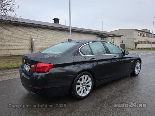 Black BMW 5 Series 2011 in Tartu, with an engine capacity of 3.00 L and mileage of 240 thousand km for 3900 €, photo 4 on AUTOMOTO.COM.LV