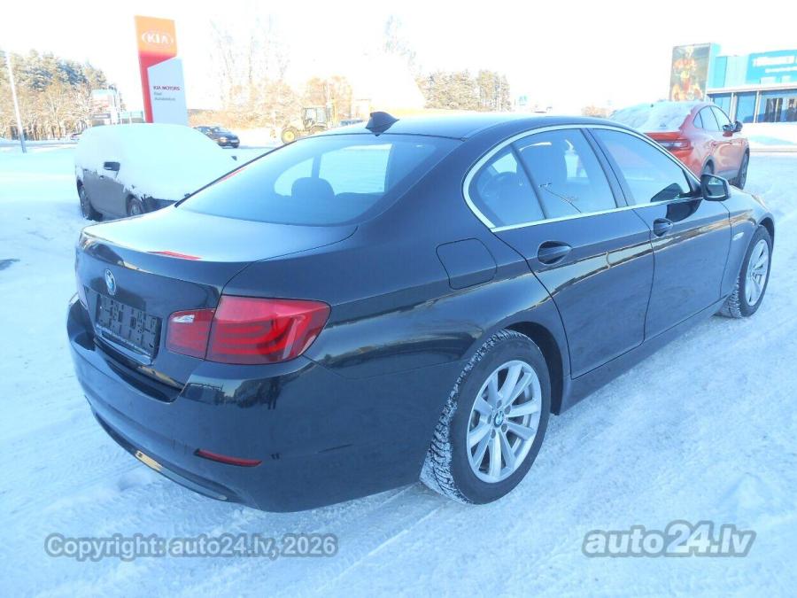 Black BMW 5 Series 2011 in Viljandi, with an engine capacity of 2.00 L and mileage of 205 thousand km for 10790 €, photo 2 on AUTOMOTO.COM.LV