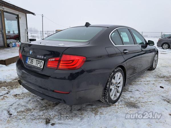 Melns BMW 5 Series 2011 Pelva, ar dzinēja tilpumu 3.00 L un nobraukumu 241 tūkst. km par 8999 €, foto 4 vietnē AUTOMOTO.COM.LV