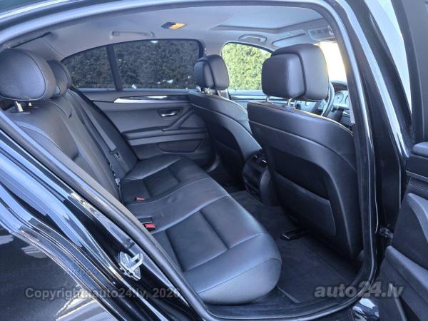 Melns BMW 5 Series 2011 Tartu, ar dzinēja tilpumu 3.00 L un nobraukumu 320 tūkst. km par 9790 €, foto 11 vietnē AUTOMOTO.COM.LV