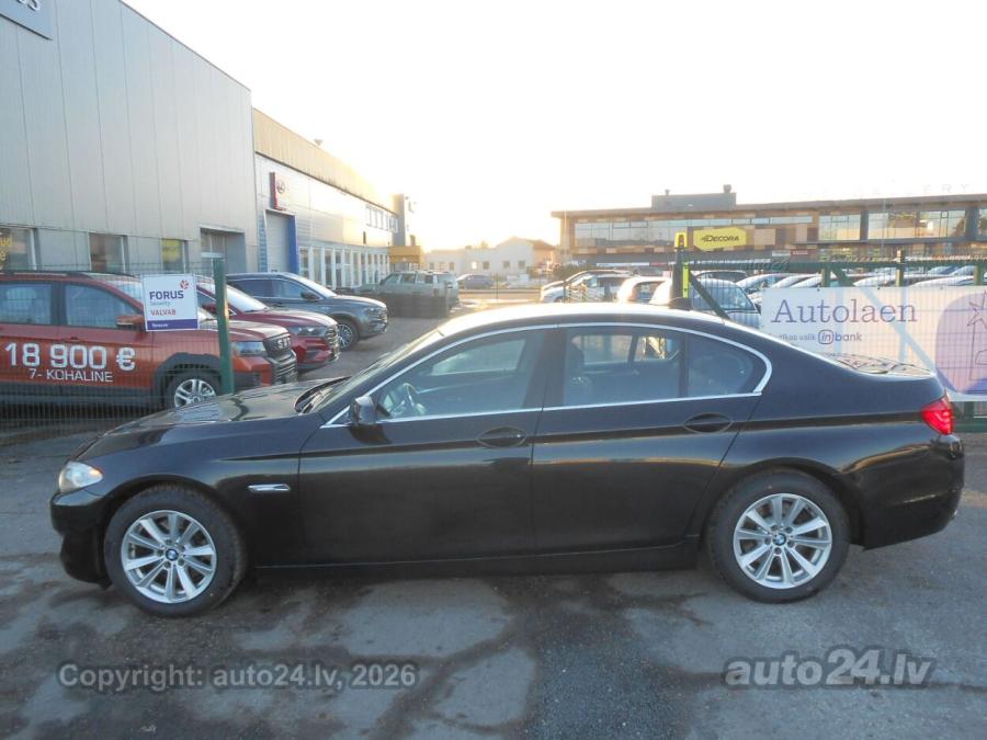 Black BMW 5 Series 2011 in Viljandi, with an engine capacity of 2.00 L and mileage of 205 thousand km for 9990 €, photo 17 on AUTOMOTO.COM.LV