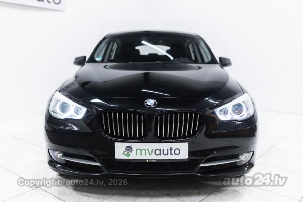 Black BMW 5 Series 2011 in Tallinn, with an engine capacity of 3.00 L and mileage of 303 thousand km for 10990 €, photo 4 on AUTOMOTO.COM.LV