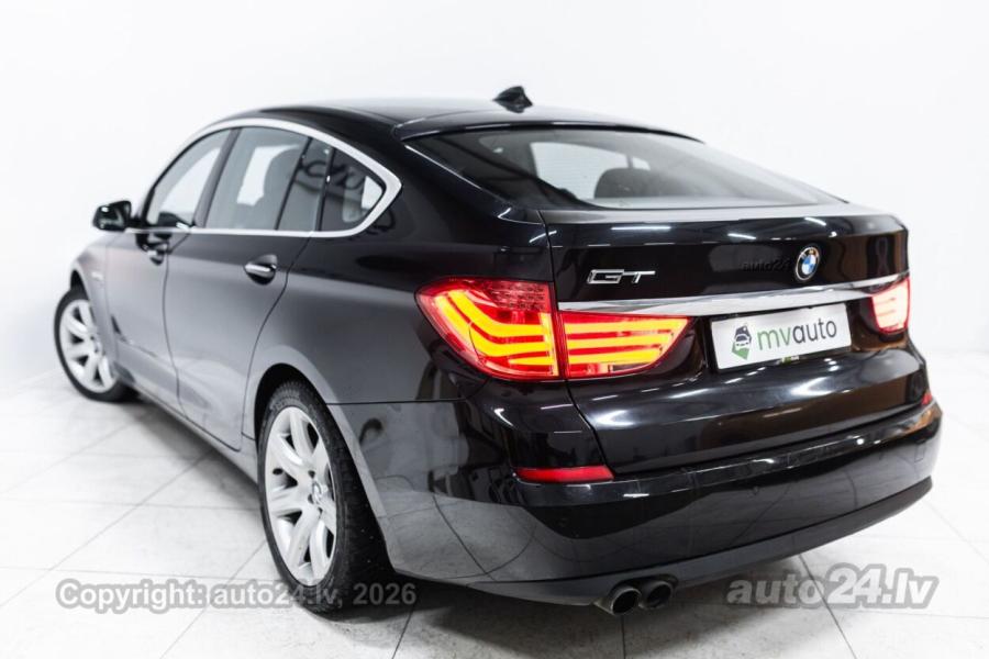 Melns BMW 5 Series 2011 Tallina, ar dzinēja tilpumu 3.00 L un nobraukumu 303 tūkst. km par 10990 €, foto 6 vietnē AUTOMOTO.COM.LV