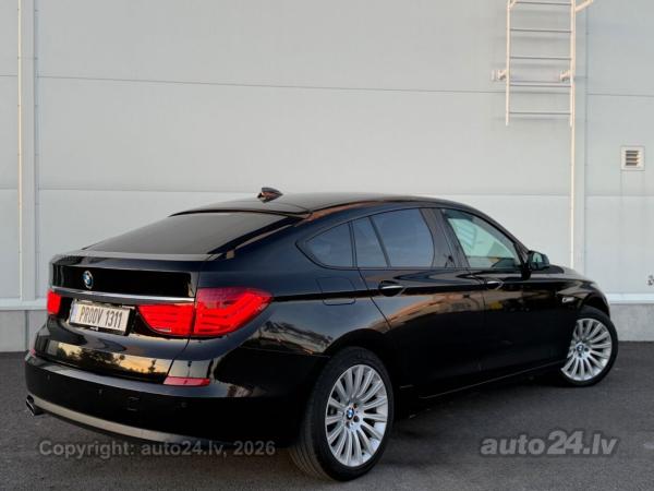 Black BMW 5 Series 2011 in Tallinn, with an engine capacity of 3.00 L and mileage of 312 thousand km for 8600 €, photo 3 on AUTOMOTO.COM.LV