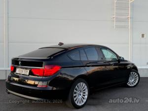 Black BMW 5 Series 2011 in Tallinn, with an engine capacity of 3.00 L and mileage of 312 thousand km for 8600 €, photo 3 on AUTOMOTO.COM.LV