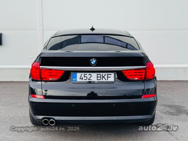 Melns BMW 5 Series 2011 Tallina, ar dzinēja tilpumu 3.00 L un nobraukumu 312 tūkst. km par 8199 €, foto 8 vietnē AUTOMOTO.COM.LV