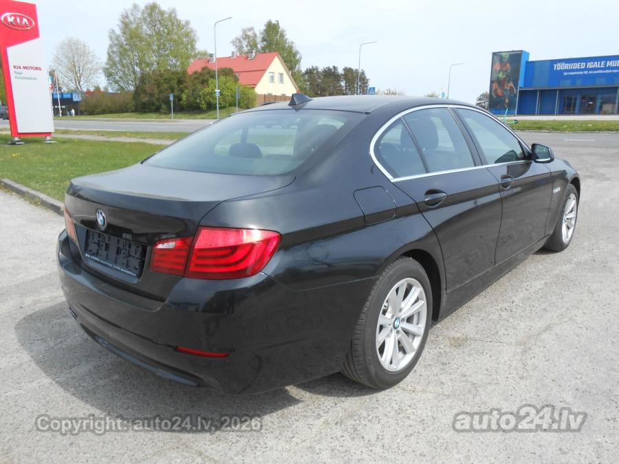 Black BMW 5 Series 2011 in Viljandi, with an engine capacity of 2.00 L and mileage of 205 thousand km for 9490 €, photo 3 on AUTOMOTO.COM.LV