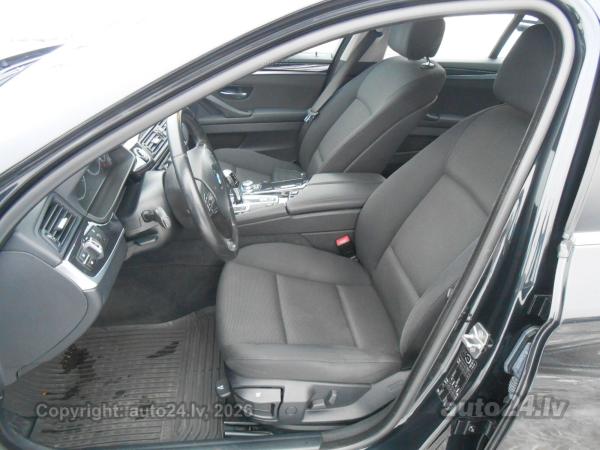 Melns BMW 5 Series 2011 Viljandi, ar dzinēja tilpumu 2.00 L un nobraukumu 205 tūkst. km par 9490 €, foto 10 vietnē AUTOMOTO.COM.LV