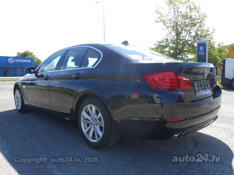 Black BMW 5 Series 2011 in Viljandi, with an engine capacity of 2.00 L and mileage of 205 thousand km for 8990 €, photo 5 on AUTOMOTO.COM.LV