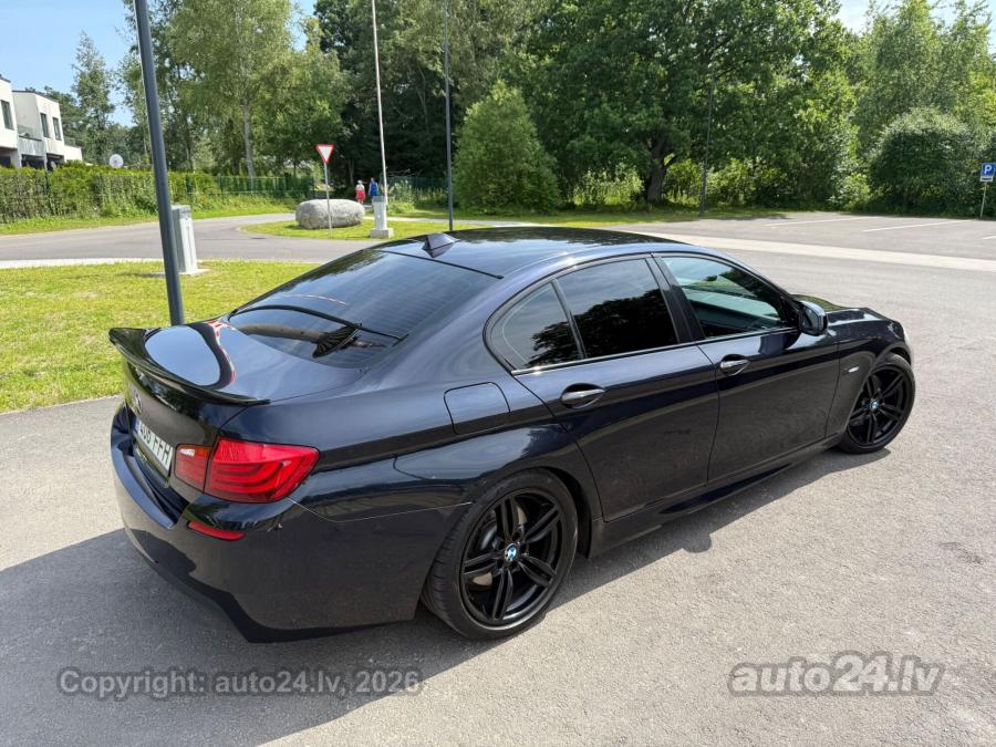 Black BMW 5 Series 2011 in Tallinn, with an engine capacity of 3.00 L and mileage of 287 thousand km for 11500 €, photo 6 on AUTOMOTO.COM.LV