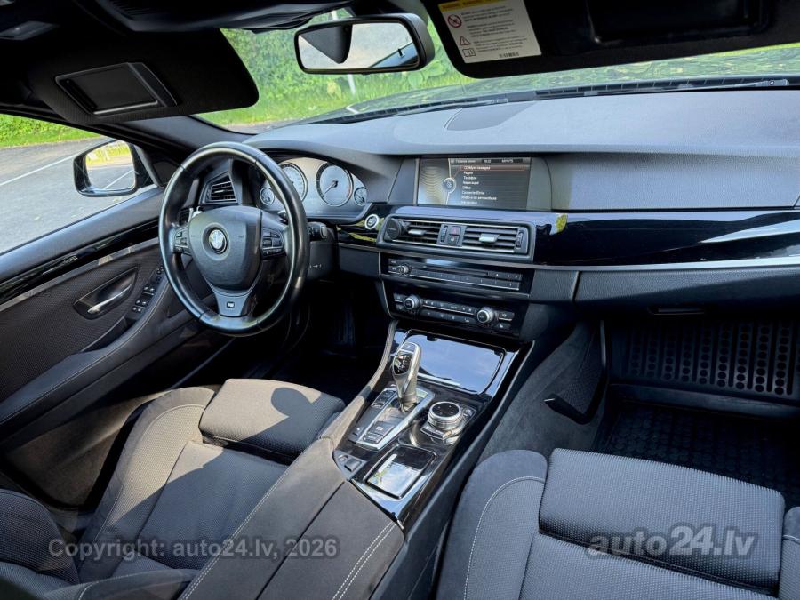 Black BMW 5 Series 2011 in Tallinn, with an engine capacity of 3.00 L and mileage of 287 thousand km for 11500 €, photo 11 on AUTOMOTO.COM.LV