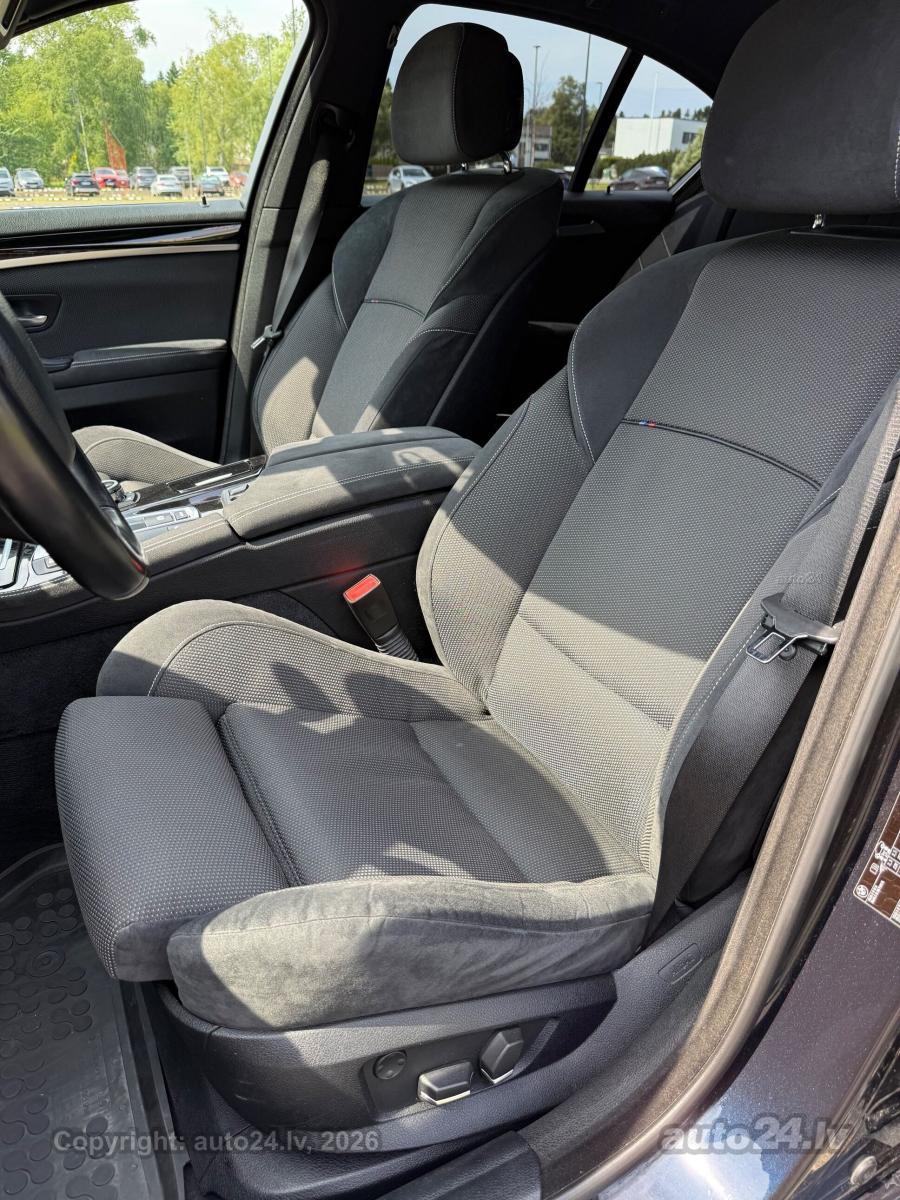 Black BMW 5 Series 2011 in Tallinn, with an engine capacity of 3.00 L and mileage of 287 thousand km for 11500 €, photo 15 on AUTOMOTO.COM.LV