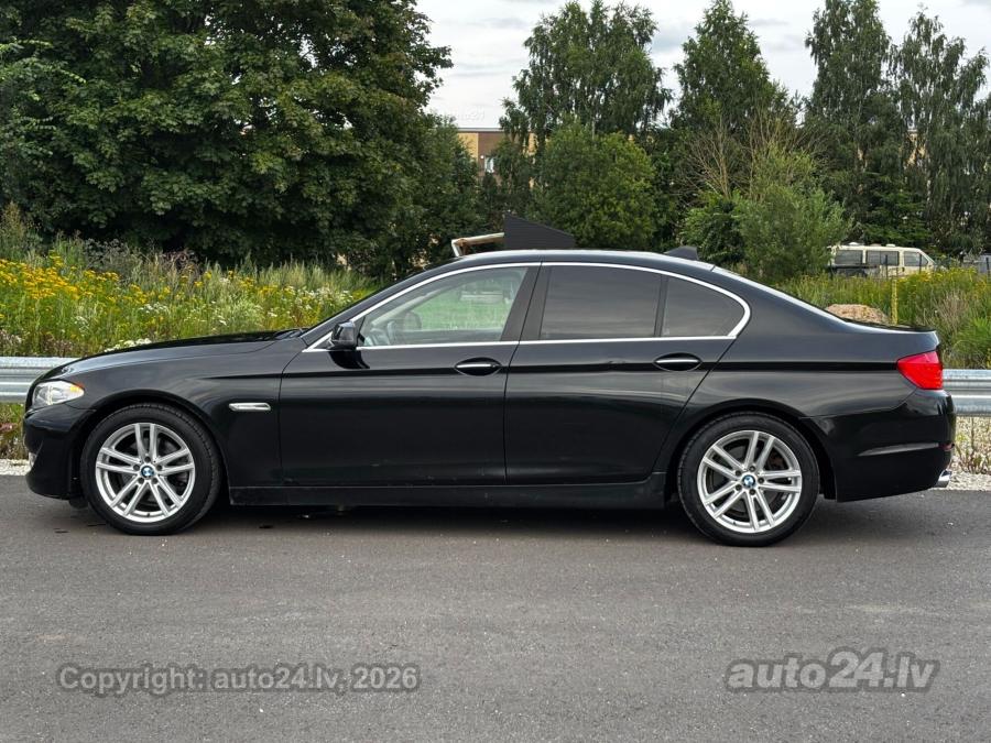 Melns BMW 5 Series 2011 Tartu, ar dzinēja tilpumu 2.00 L un nobraukumu 299 tūkst. km par 9499 €, foto 3 vietnē AUTOMOTO.COM.LV