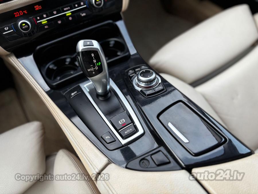 Melns BMW 5 Series 2011 Tartu, ar dzinēja tilpumu 2.00 L un nobraukumu 299 tūkst. km par 9499 €, foto 19 vietnē AUTOMOTO.COM.LV