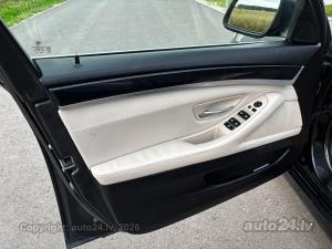 Melns BMW 5 Series 2011 Tartu, ar dzinēja tilpumu 2.00 L un nobraukumu 299 tūkst. km par 9499 €, foto 24 vietnē AUTOMOTO.COM.LV