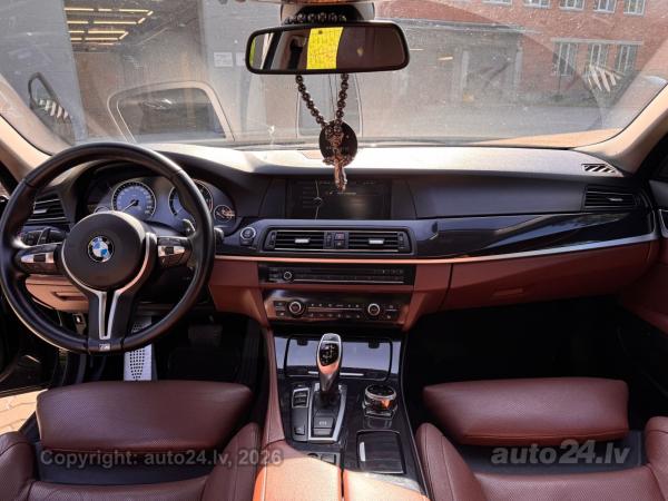 Black BMW 5 Series 2011 in Sillamae, with an engine capacity of 3.00 L and mileage of 334 thousand km for 12500 €, photo 10 on AUTOMOTO.COM.LV