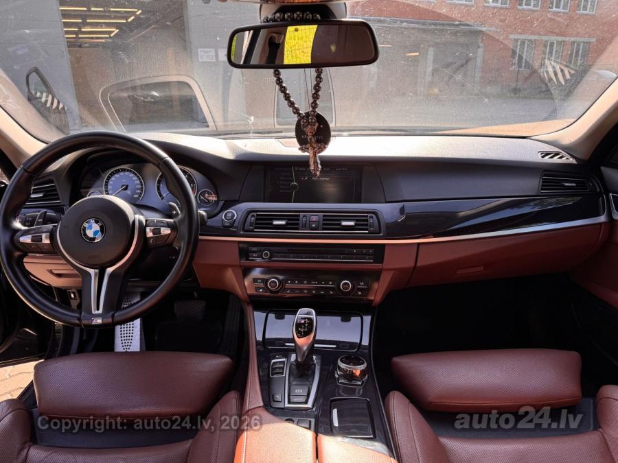 Black BMW 5 Series 2011 in Sillamae, with an engine capacity of 3.00 L and mileage of 334 thousand km for 12500 €, photo 11 on AUTOMOTO.COM.LV