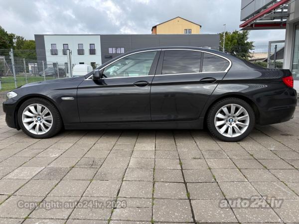 Black BMW 5 Series 2011 in Johvi, with an engine capacity of 3.00 L and mileage of 201 thousand km for 9900 €, photo 7 on AUTOMOTO.COM.LV