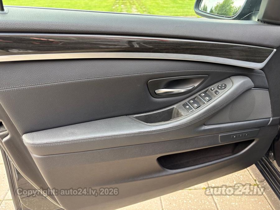 Black BMW 5 Series 2011 in Johvi, with an engine capacity of 3.00 L and mileage of 201 thousand km for 9900 €, photo 11 on AUTOMOTO.COM.LV