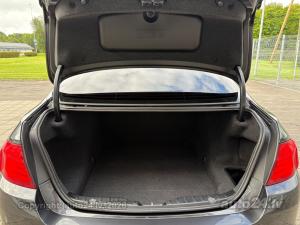 Black BMW 5 Series 2011 in Johvi, with an engine capacity of 3.00 L and mileage of 201 thousand km for 9900 €, photo 15 on AUTOMOTO.COM.LV